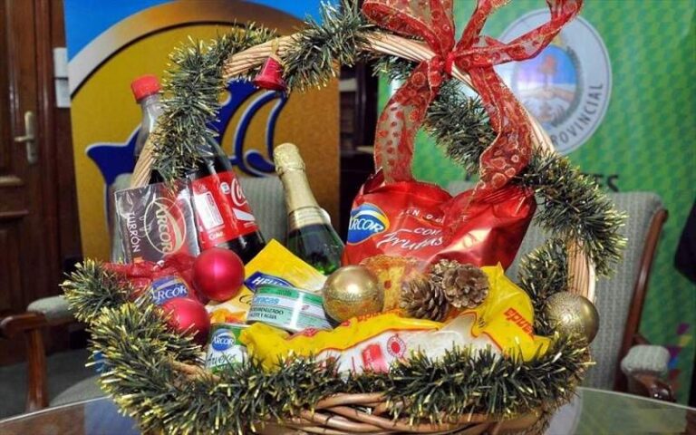 Top 10 Dominican Christmas Traditions 2024 - Mega Adventures